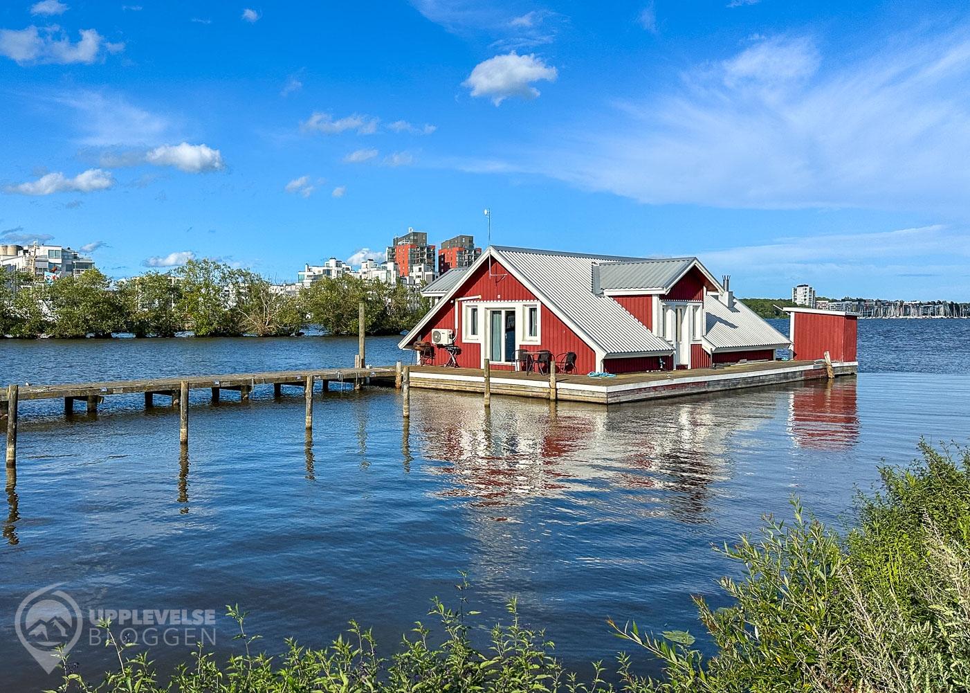 Ooops - en snabbis i Västerås och en takbar i sommarskymning ...